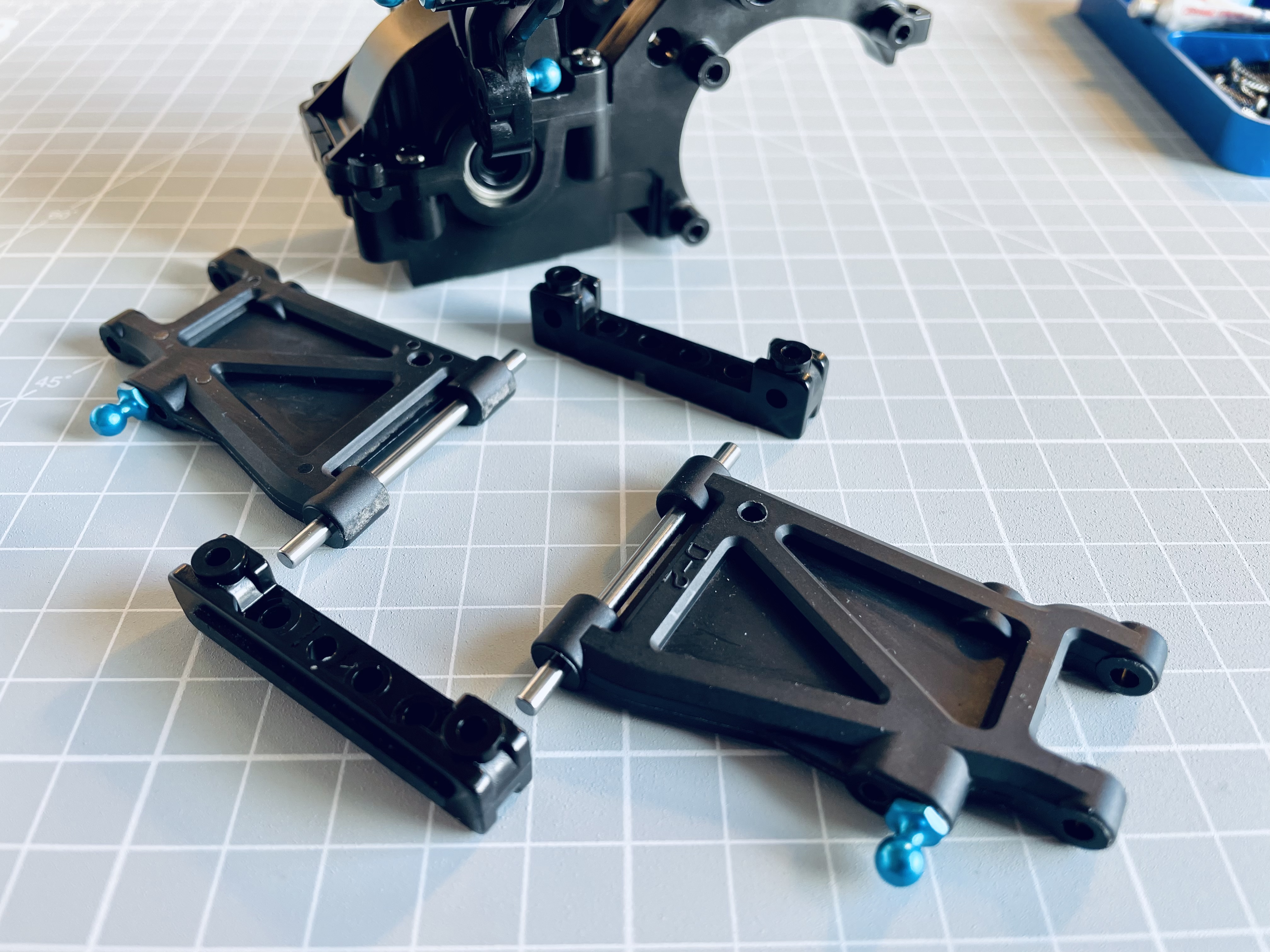 Juhunio's Bits-A-Builds WIP: TA04-TRF Ford Mondeo BTCC - Page 2 - The ...